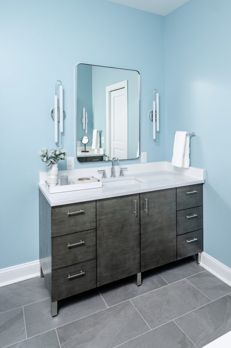 A Modern Bathroom Tune-Up with Simply Curated Designs - Charleston Home ...